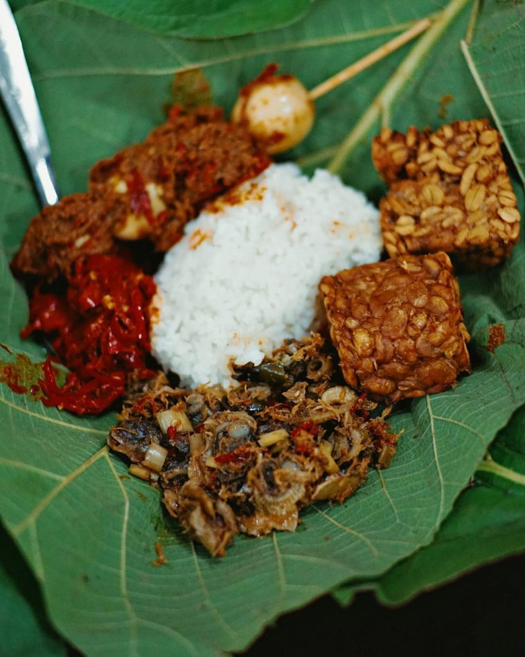 Nasi Jamblang Mang Dul, Kuliner Legendaris Khas Cirebon Langganan SBY