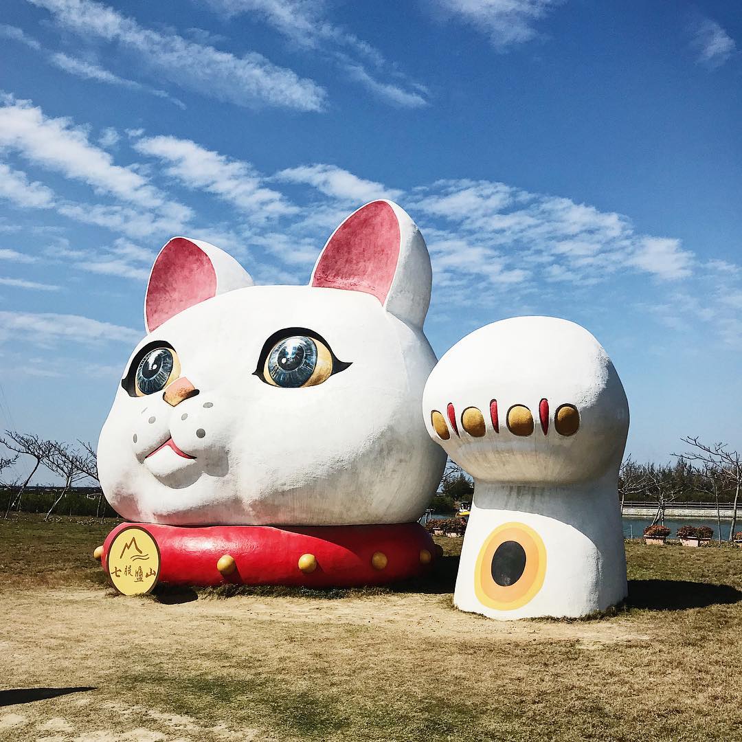 Qigu Salt Mountains, Gunung Garam di Taiwan Dilengkapi Maskot Lucu