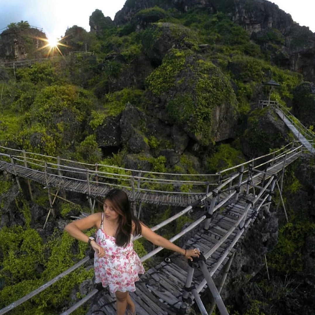 Garden Beach di Gunungkidul, Menikmati Pantai Jogja dengan Suguhan Batu ...