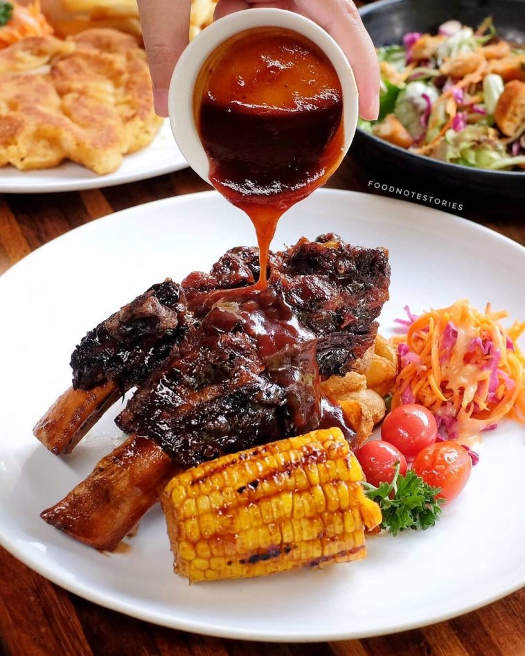 Rahasia Glosis Resto di Bandung yang Bertahan Puluhan Tahun dengan Menu ...