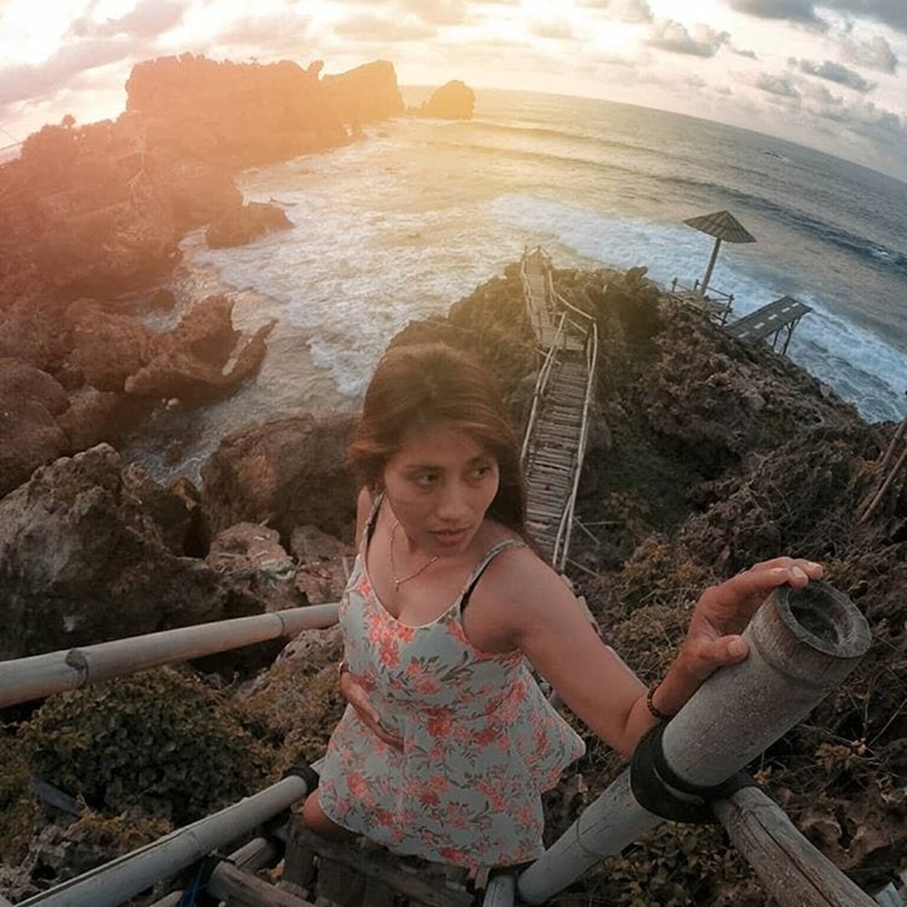 Garden Beach di Gunungkidul, Menikmati Pantai Jogja dengan Suguhan Batu ...