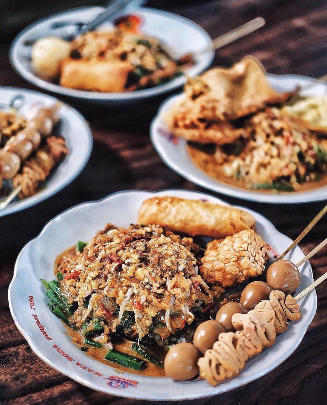 Warung SGPC Bu Wiryo, Favorit Anak UGM Termasuk Pak Jokowi Sejak Tahun 1959