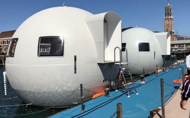 Unik, Hotel Apung Jepang Ini Biarkan Kamu Rasakan Sensasi Hanyut di Lautan!