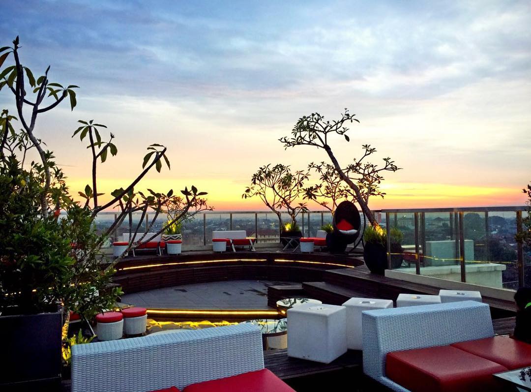 6 Hotel dengan Rooftop Bar di Jogja, Menikmati Cantiknya Kota Gudeg ...