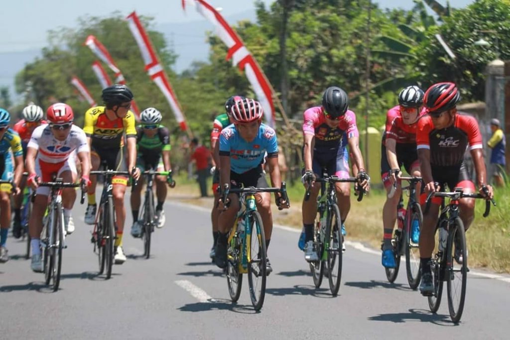 Cicipi Coklat Terbaik di Dunia Sambil Bersepeda di Festival Glenmore ...