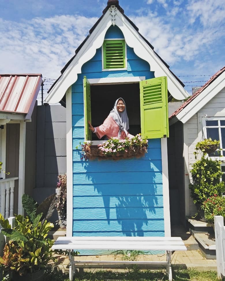 Serunya Berkebun di Urban Farming Center, Mini Eropa di Purwakarta yang ...