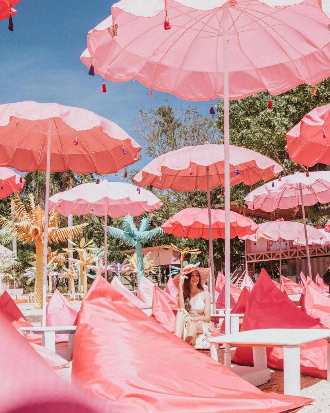 Baru Dibuka, Ini Dia Wahana Seru di Happy Beach, Surganya Pecinta Merah ...