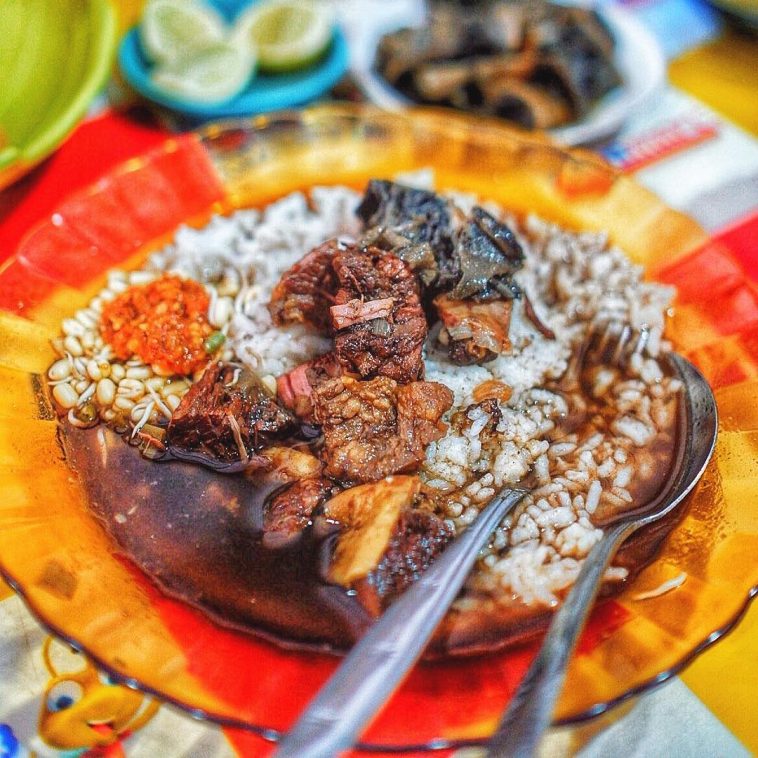 Rawon Rampal Malang yang Melegenda Sejak 1950, Pertahankan Resep Turun ...
