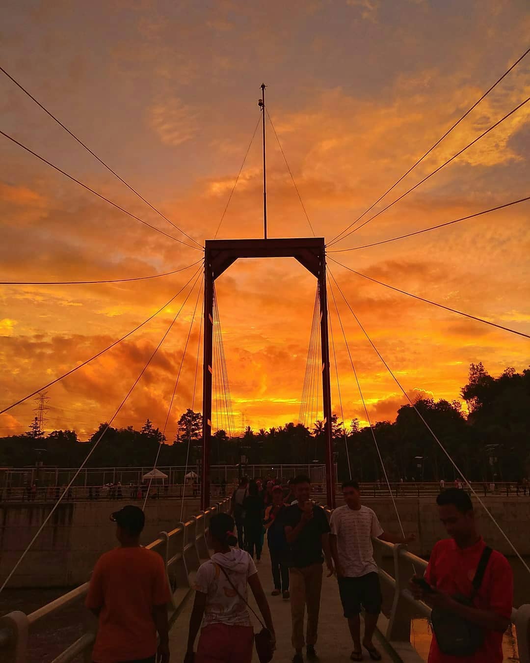 Bendungan Kamijoro Tepi Sungai Progo, Wisata Baru Jogja yang Dikunjungi ...