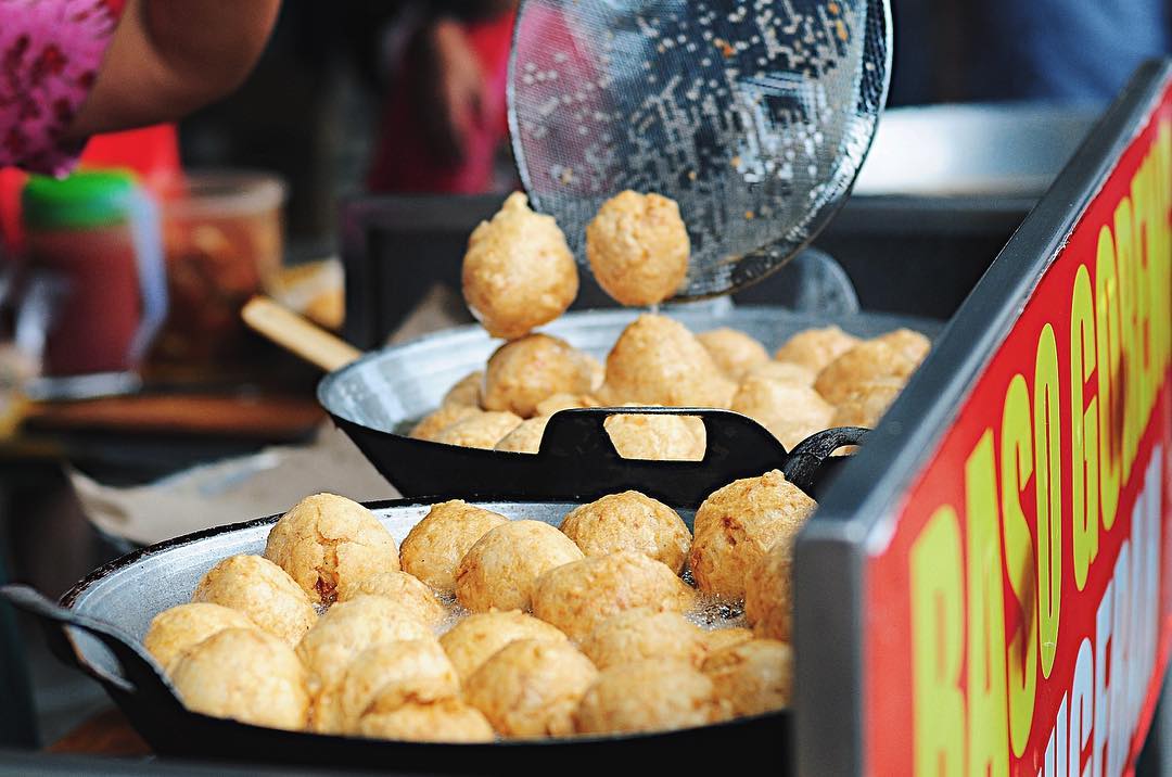 Tak Suka Kuah? Coba Kenikmatan Baso Goreng Anugerah Bandung yang Legendaris