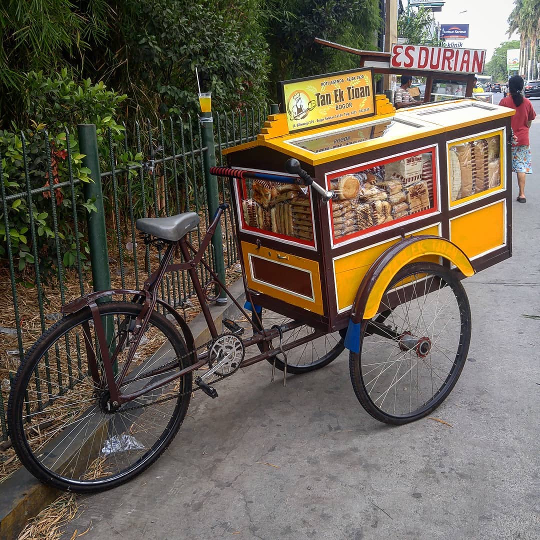 Tan Ek Tjoan, Roti Legendaris dari Bogor yang Umurnya Nyaris 100 Tahun