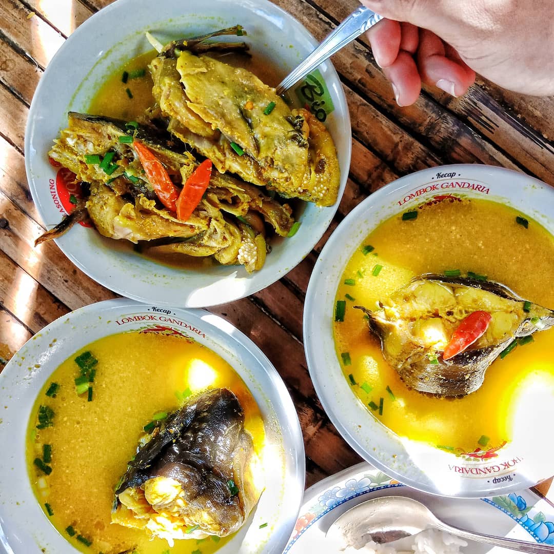 Warung Sembilang Pak Kasan Gresik, Olah Ikan Beracun jadi Kuliner Nikmat