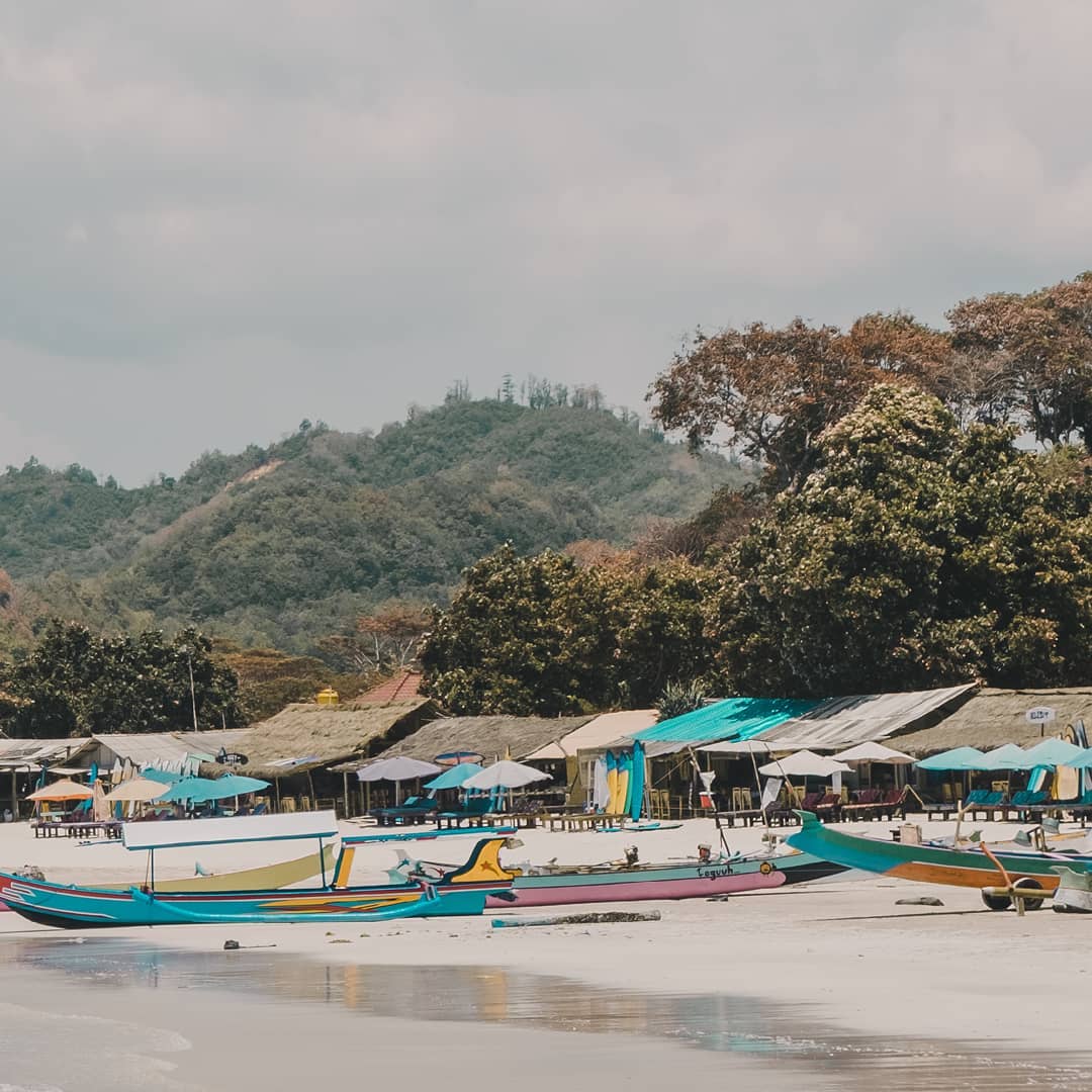 Selong Belanak, an Exotic Beach with Two Different Waves