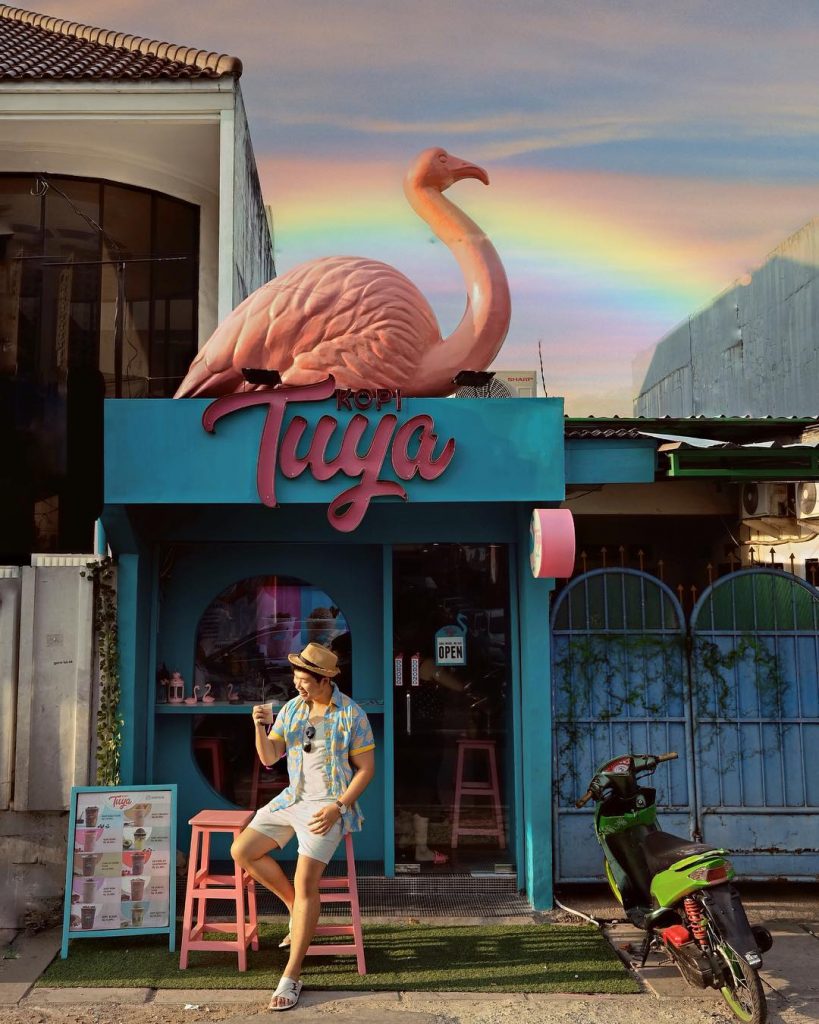 Kafe Tema Tropis di Jakarta, Lucu Bentuknya, Fotogenic Hasilnya