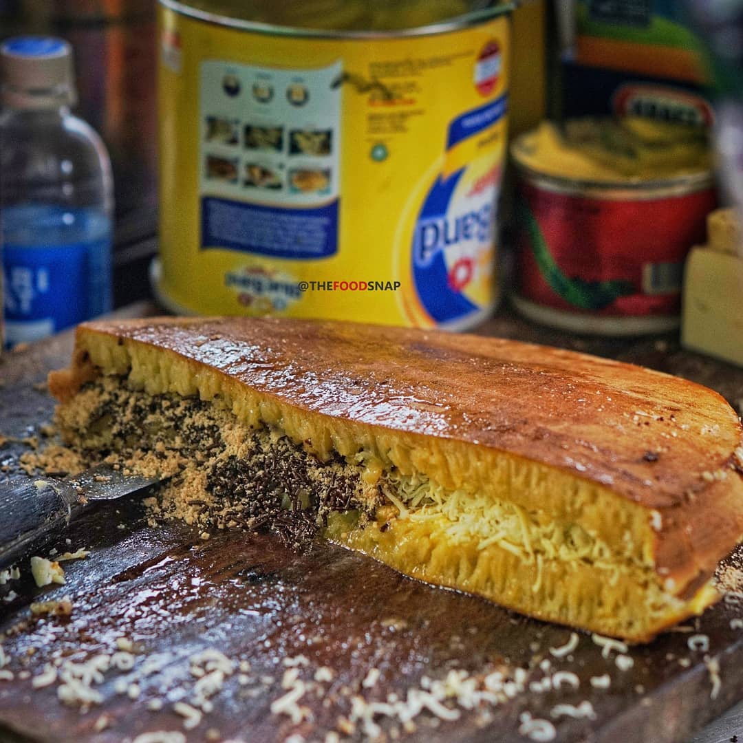 Martabak Encek di Gang Aut Bogor, Legendaris dengan Cara Pengolahan ...