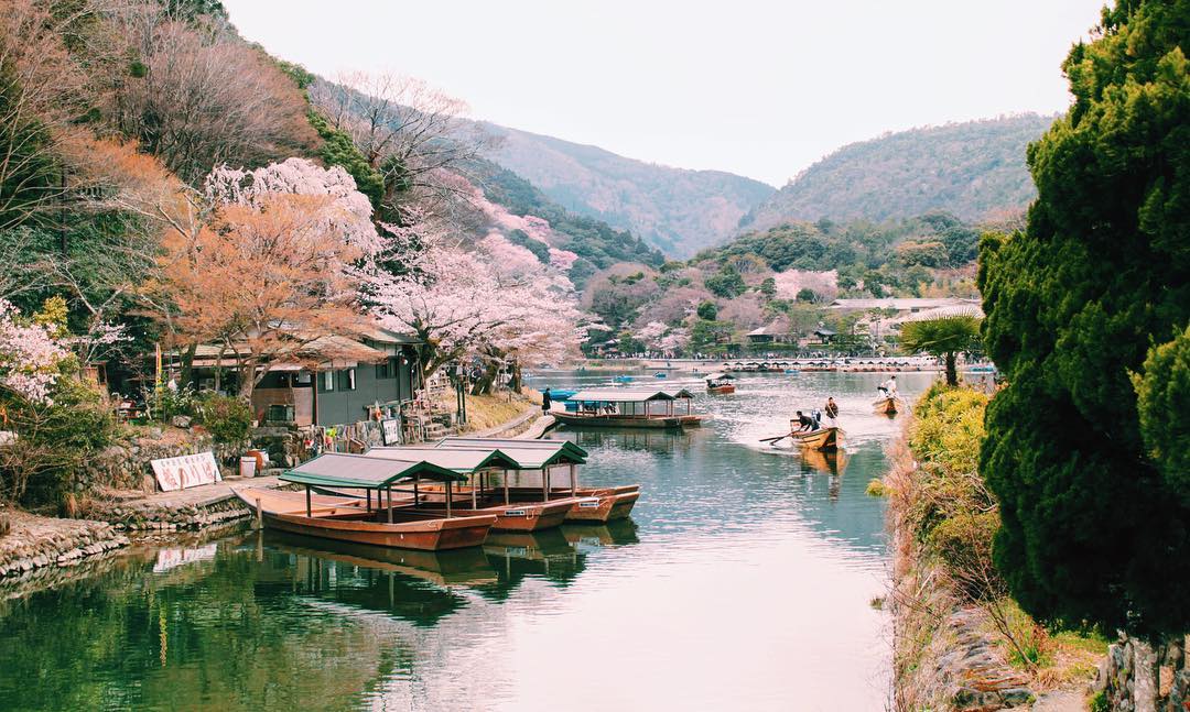 Indahnya Menyusuri Katsura River Japan, Kecantikan Sungai yang Bertahan ...