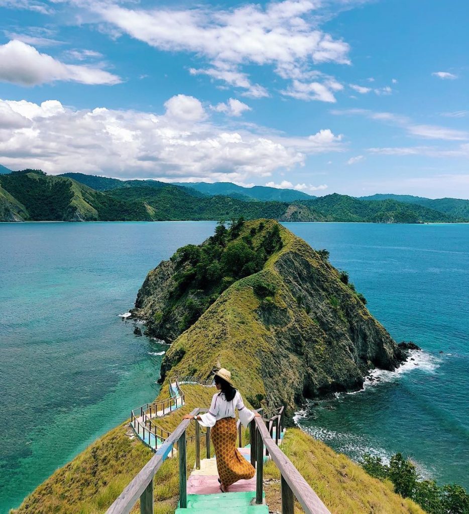 Pulau Dua Balatak di Sulawesi Tengah, Bukit Ratusan Tangga dengan ...