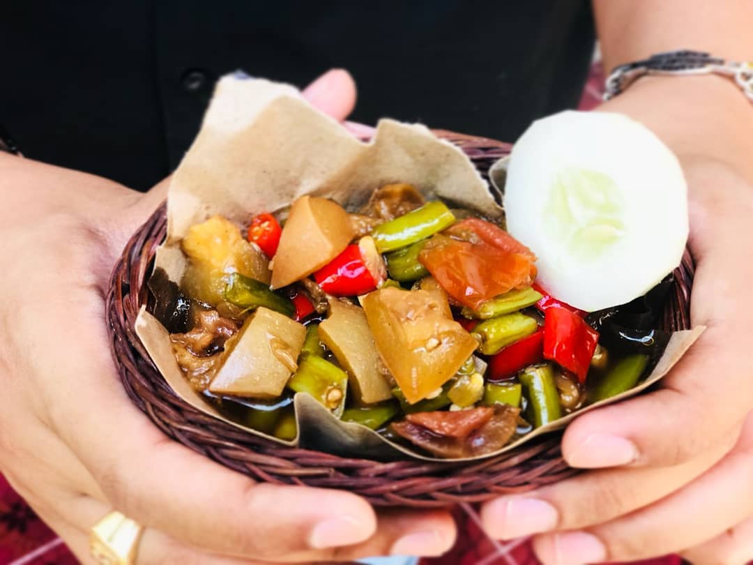 Serba Kikil di Solo, Kenyal-kenyal Enak, Bikin Makan Makin Berselera