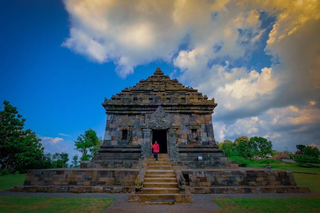 Ijo Temple, the Highest Temple in Yogyakarta with Spectacular Sunset