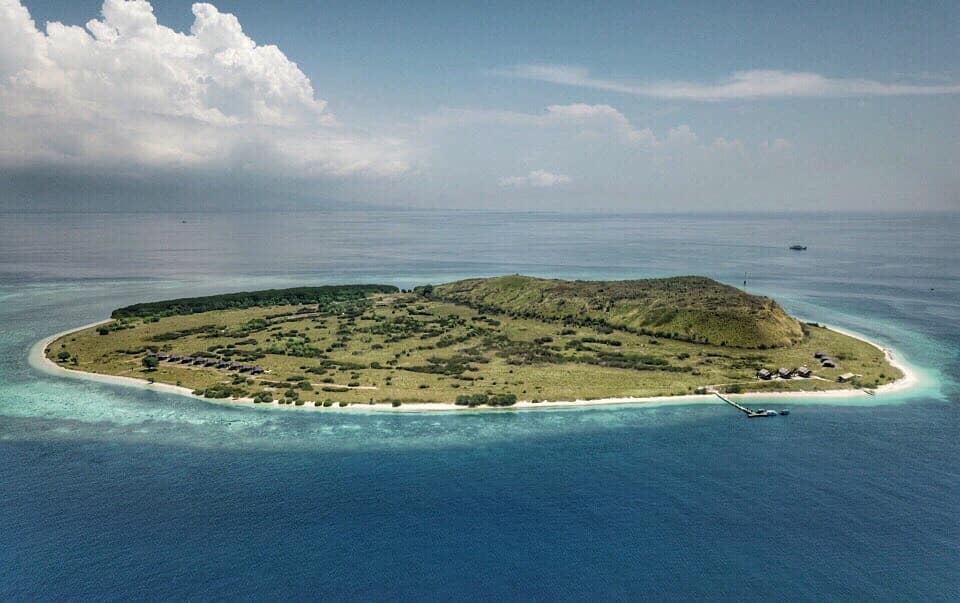 Paserang Island, a Wonderful Grassland in the Middle of Alas Strait