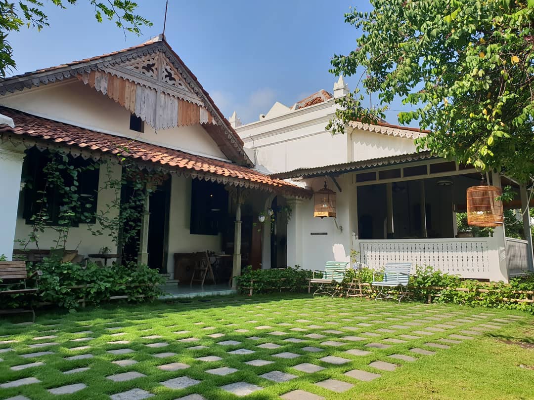 When In Solo, Guest House Bernuansa Jadul yang Bikin Tamu Kembali ke ...