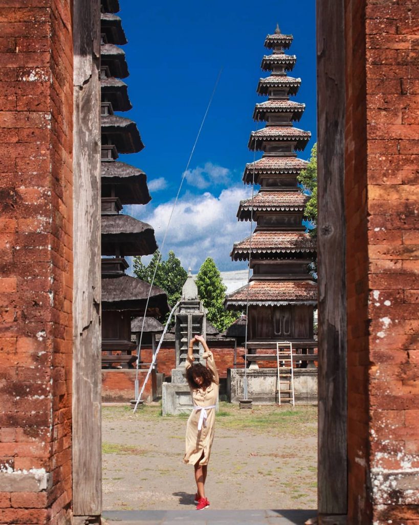 Exploring Pura Meru, the Biggest Temple in Lombok