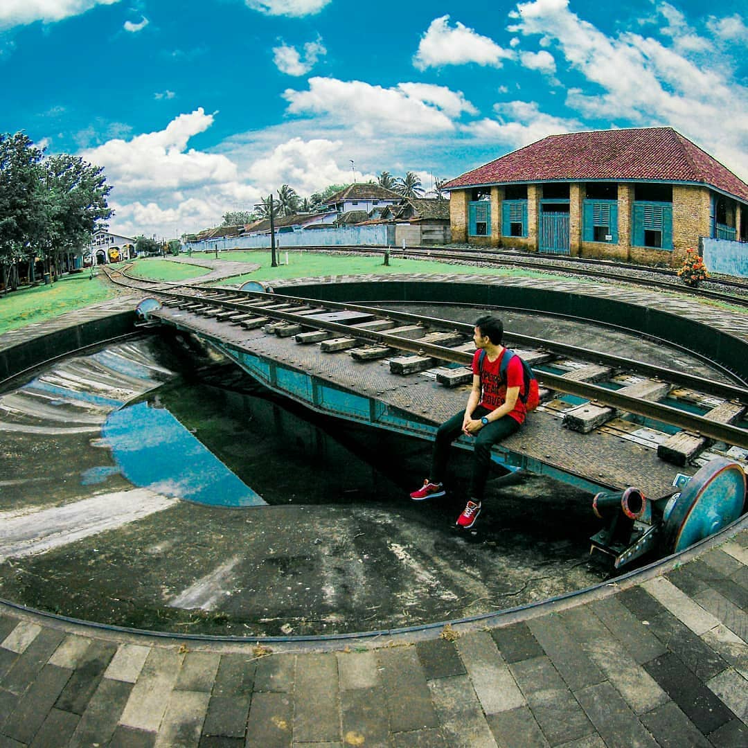 5 Museum dan Monumen Kereta Api di Indonesia, Jangan Hanya Naik Yuk ...