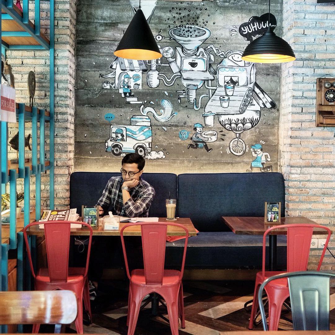 Kafe dengan Mural di Surabaya, Asyiknya Nongkrong di Tempat Instagenic ...