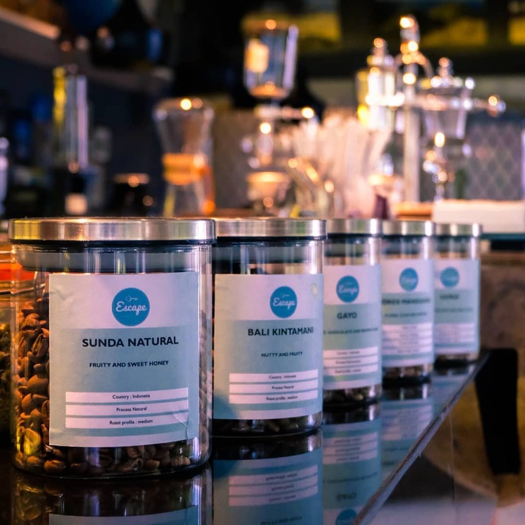 10 Kedai Kopi di Jakarta dengan Biji Asli Nusantara, Pas untuk Pecinta ...