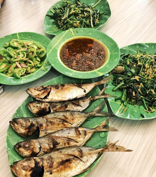 Restoran Manado di Jakarta Pusat, Lezatnya Santap Menu-menu Pedas Saat ...