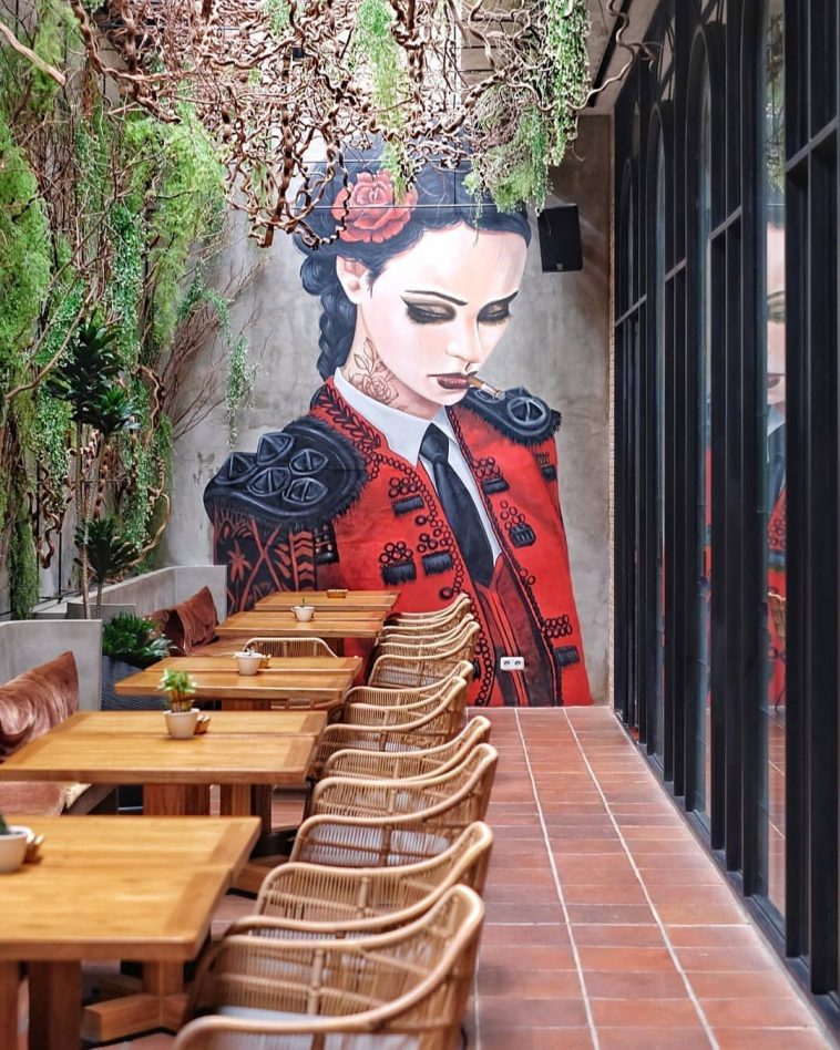 Kafe dengan Mural di Surabaya, Asyiknya Nongkrong di Tempat Instagenic ...