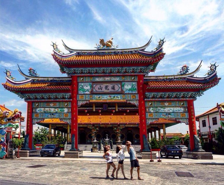 Wisata di Miri Sarawak Malaysia, Ada Rumah yang Panjangnya Tidak Terhingga