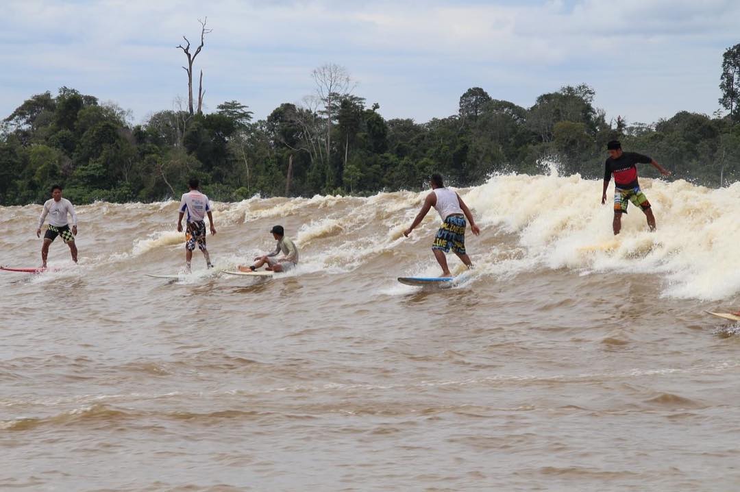 Riding the Seven Ghosts at Bono Wave, Kampar River