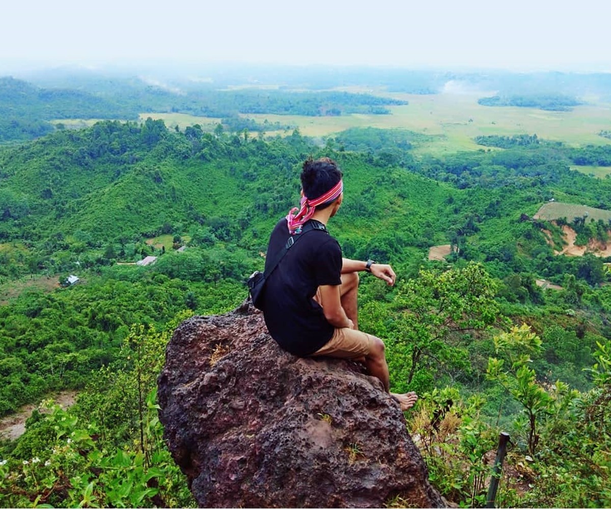 Bukit-Bukit di Kalimantan Timur, Pemandangan Serba Hijau yang Bikin Nagih