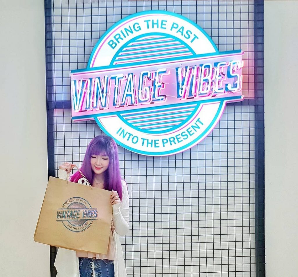 Inspirasi Spot di Vintage Vibes Store, Lokasi Tak Biasa Bisa Instagenic ...