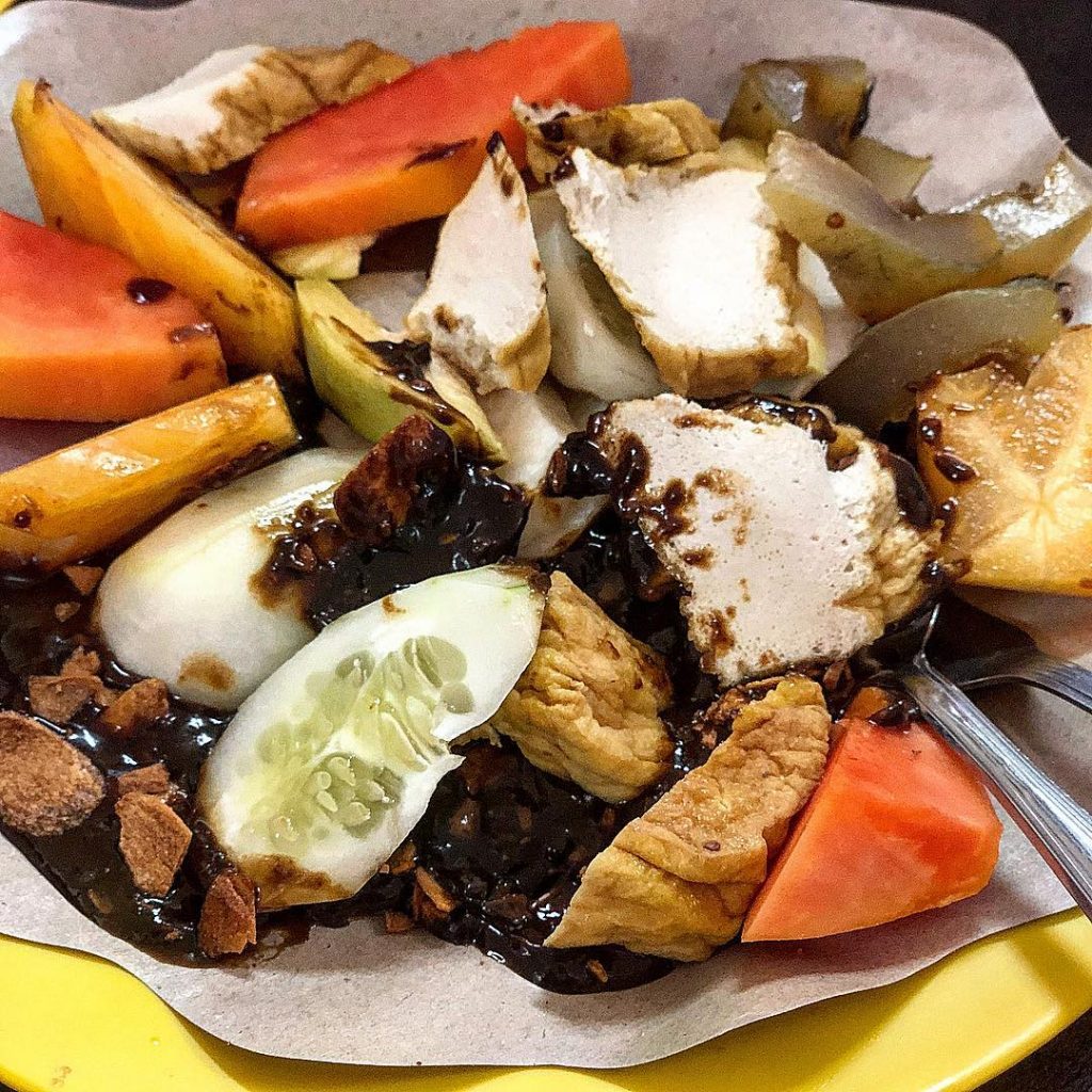 The Many Variants of Rujak, Indonesian Unique Fruit and Vegetable Salad