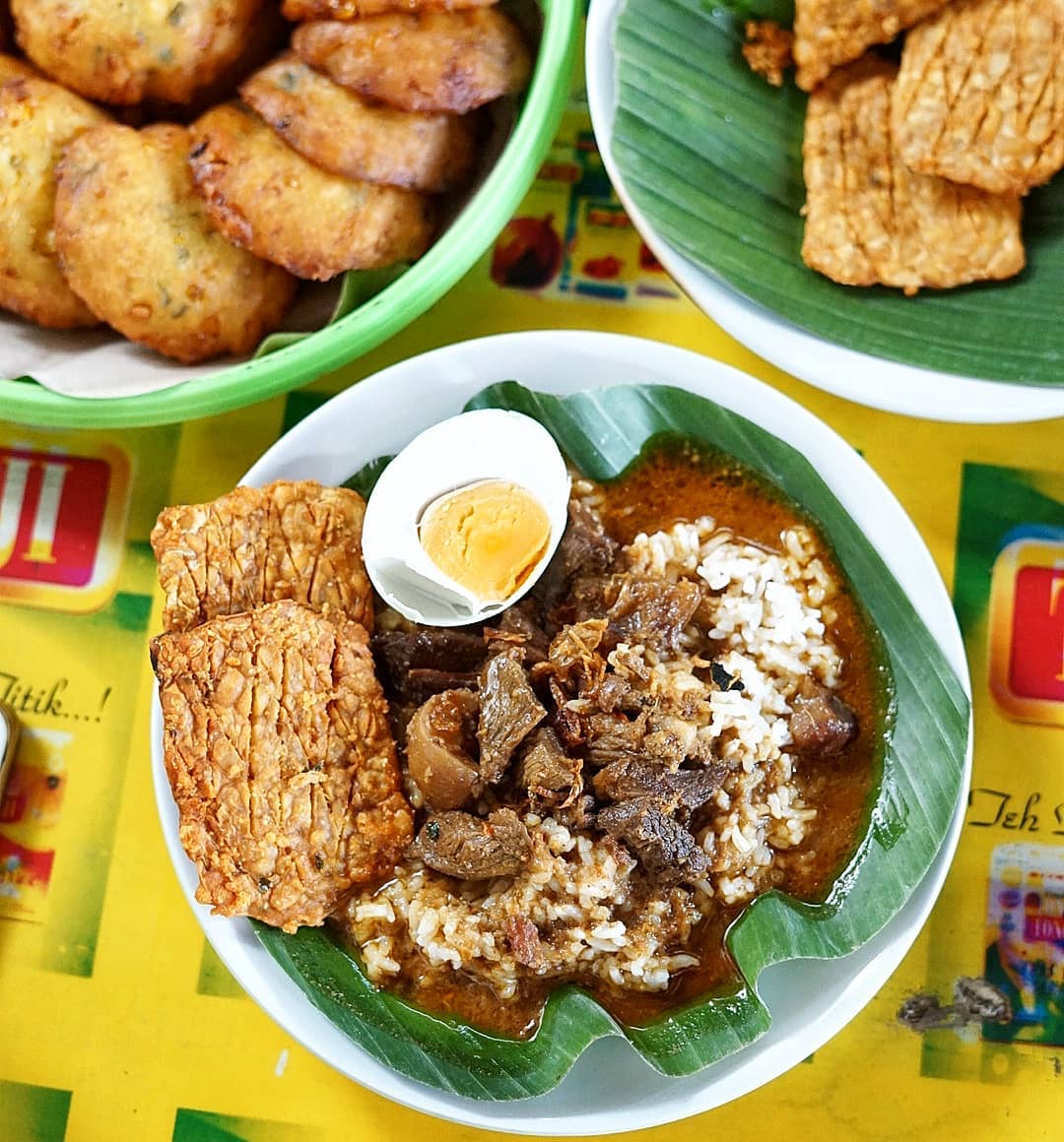 Nasi Gandul Pati, a Traditional Delight in Simplicity