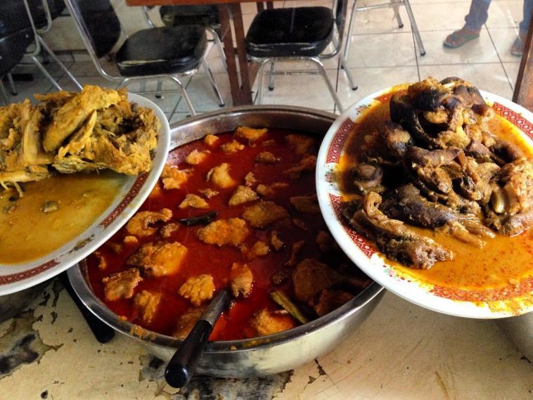 Gulai Tunjang di Jakarta Selatan, Pecinta Kikil Yuk Berkumpul!