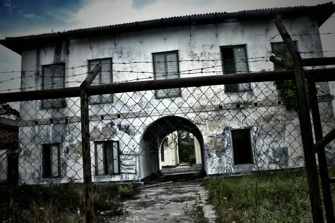 Mengulik Tangsi Belanda, Bangunan Tua yang Kini jadi Objek Wisata