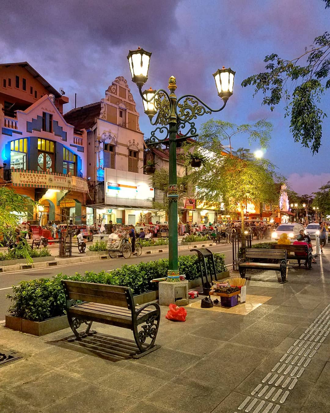 Uji Coba Pedestrian Malioboro Supaya Sepi Kendaraan Bermotor ala Car ...
