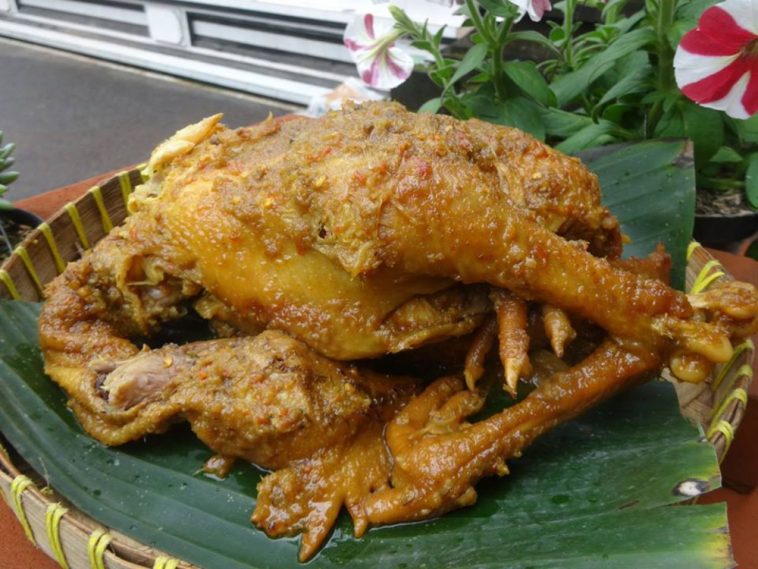 Be Keren Chicken, the dish of the Kings in Bangli