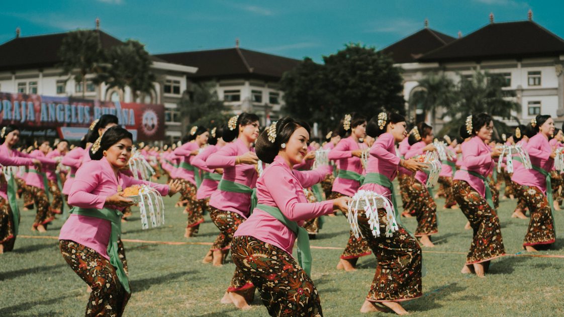 Mengenal Tari Pendet, Budaya Bali yang Tak Pernah Lekang oleh Waktu