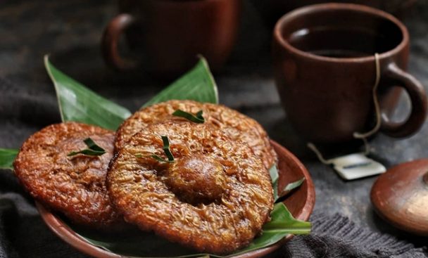 Kudapan Khas Sumatera Barat yang Legit Menggigit.