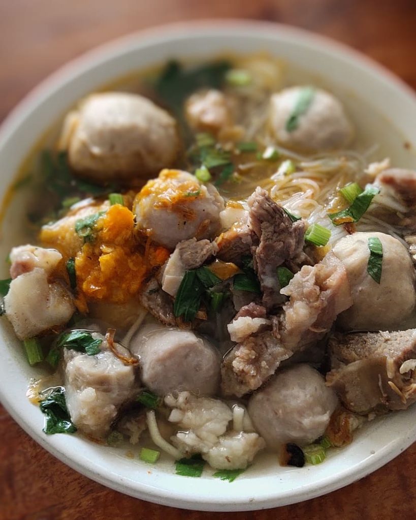 Bakso Tetelan di Bandung Bikin Ngiler, ada yang Rekomendasi Farida Nurhan