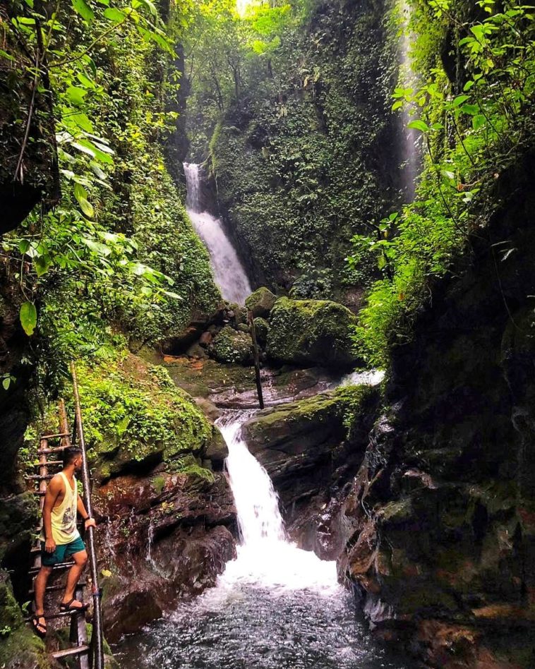 Curug Walet, Indahnya Air Terjun Tersembunyi di Gunung Salak