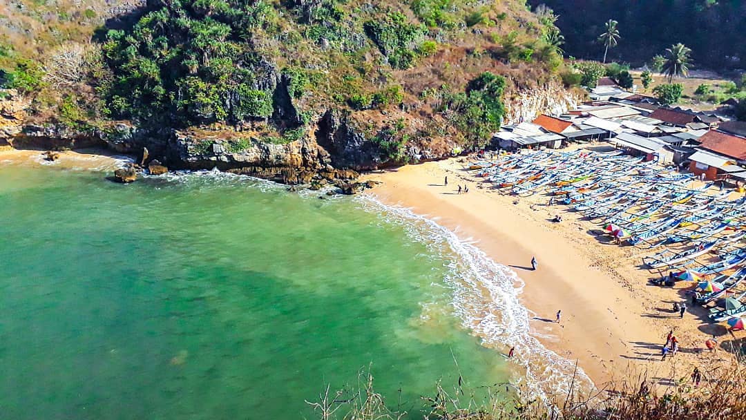 10 Pantai di Jogja, Secuil Pesona Alam Daerah Istimewa yang Bikin Malas ...