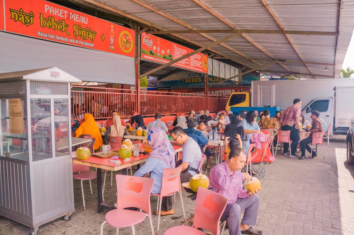 Nikmati Nasi Bebek Sinjay di Bangkalan, Enaknya Nendang!