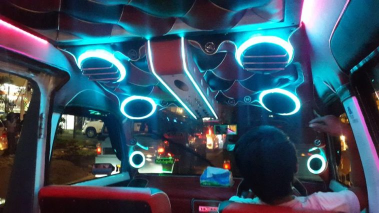 4 Angkot Unik di Indonesia, Ada yang Berlantai Keramik