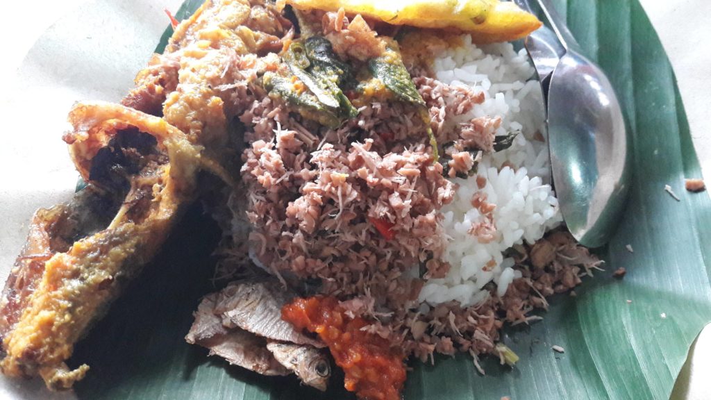 Sego Megono Bu Ari, Kuliner Khas Pekalongan di Jogja yang Pembelinya ...