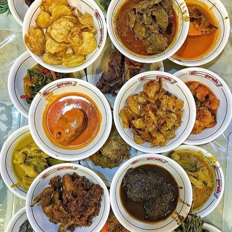 5 Rendang Terenak di Indonesia, Citarasa Khas Minang yang Mendunia